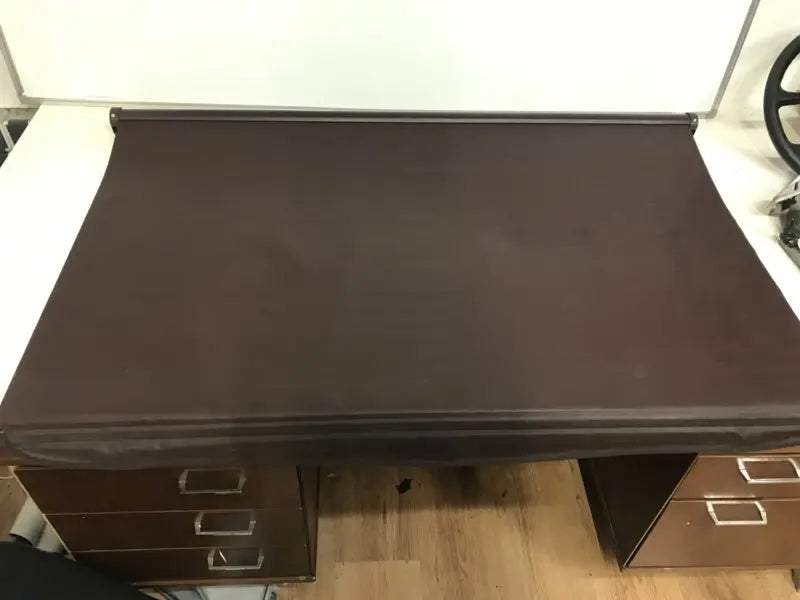 Porsche 944 rollo trunk - red - 928-944parts