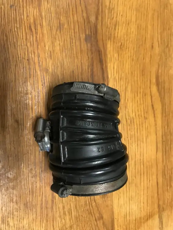 Porsche 944 S2 Luchttoevoer slang flexibel - 928-944parts